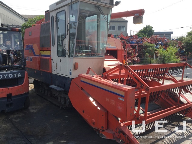 COMBINE KUBOTA AX85 ( Combine Harvesters Kubota ) || UEJ Co. Ltd ...